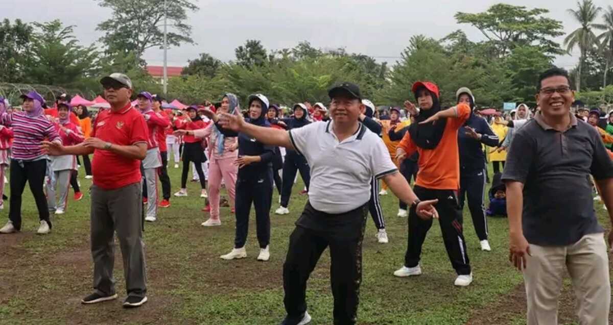 Lomba Senam Cerdik Antar RT se-Kota Lubuklinggau Dibuka Sekda Secara ...