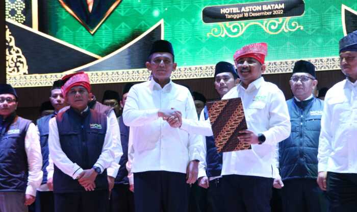 Gubernur Ansar Lantik ICMI Batam, Ini Pesannya - Laman 2 dari 2 ...