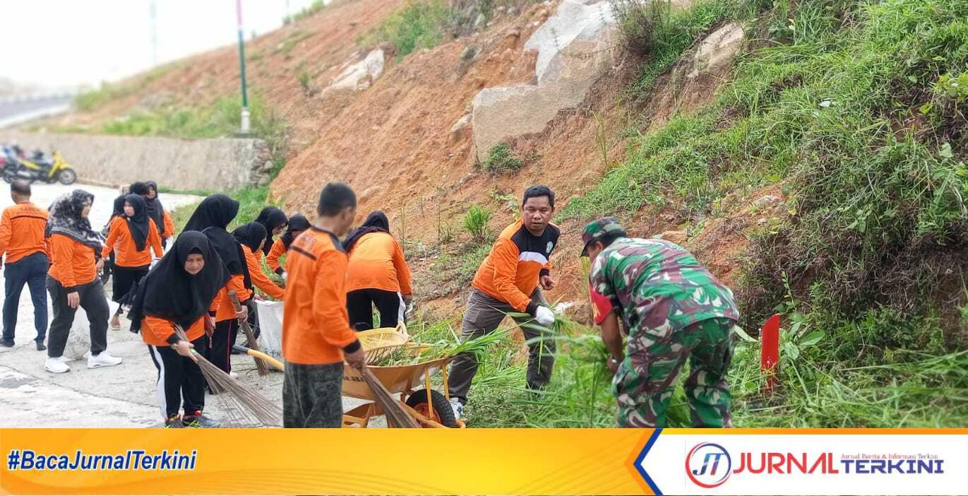Sabtu Bersih, Objek Wisata dan Rumah Ibadah di Tarempa Dibersihkan ...